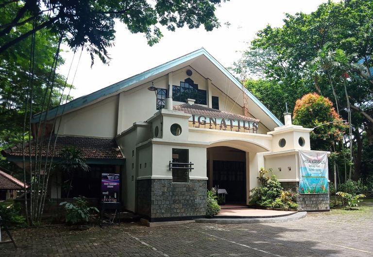 Maukuliah | Universitas Katolik Soegijapranata